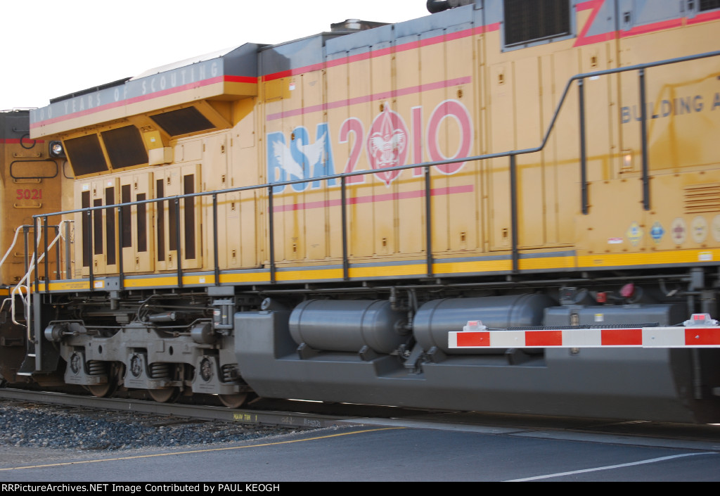 The BSA Logo on UP 2010's right side as she passes me :))).
